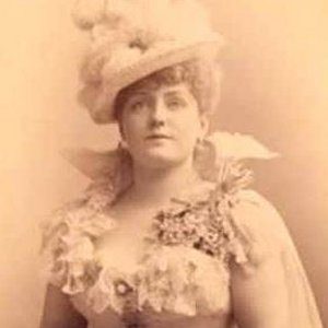 The hits in 1903; they're #1s - Ramblin' with Roger